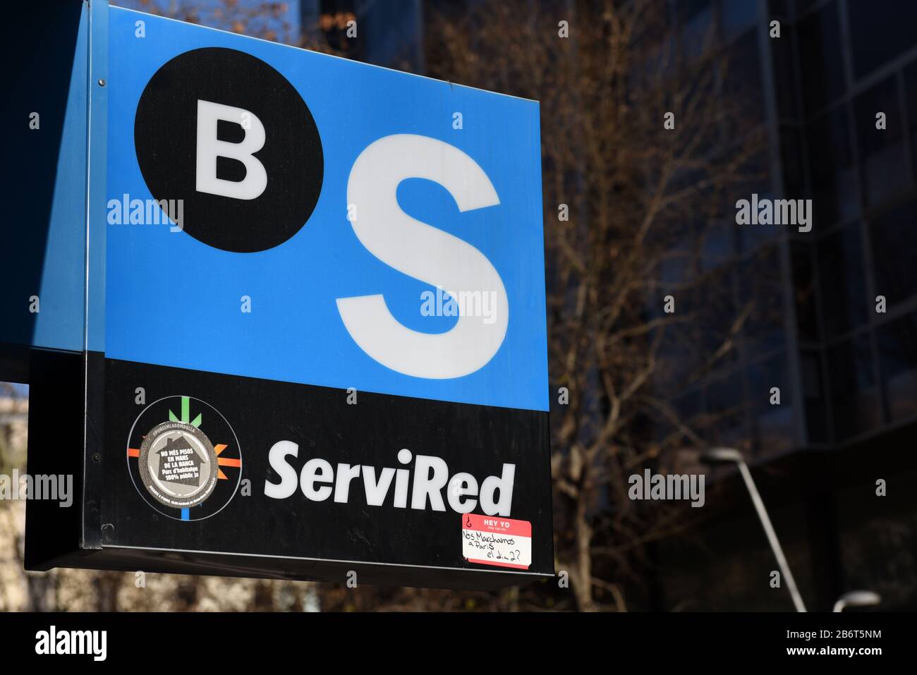 Sabadell bank logo seen in Barcelona Stock Photo - Alamy