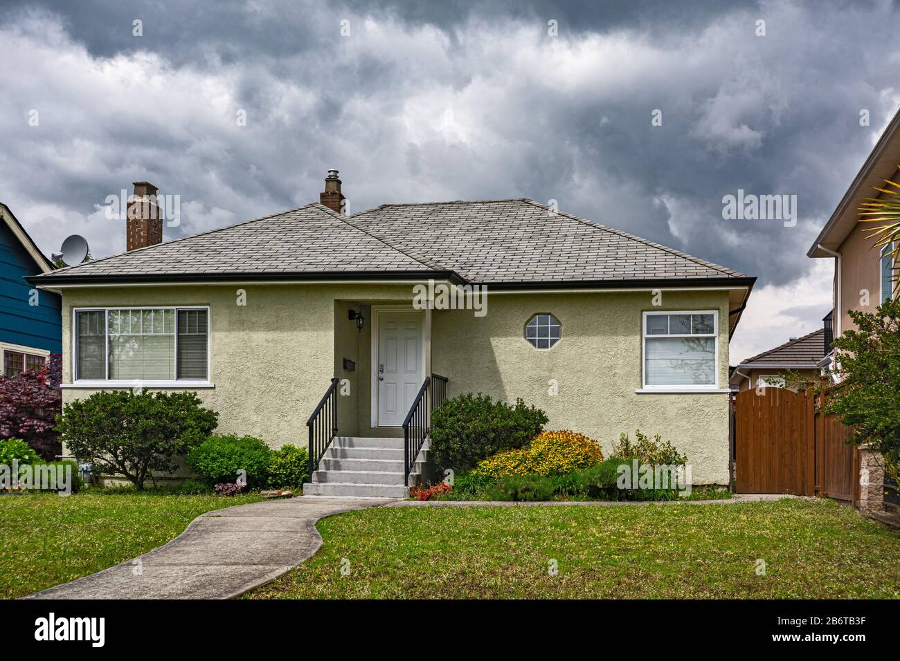 North american home ownership hi-res stock photography and images - Alamy