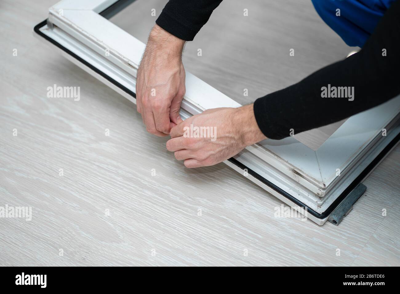 Professional master at repair and installation of windows, changes ...