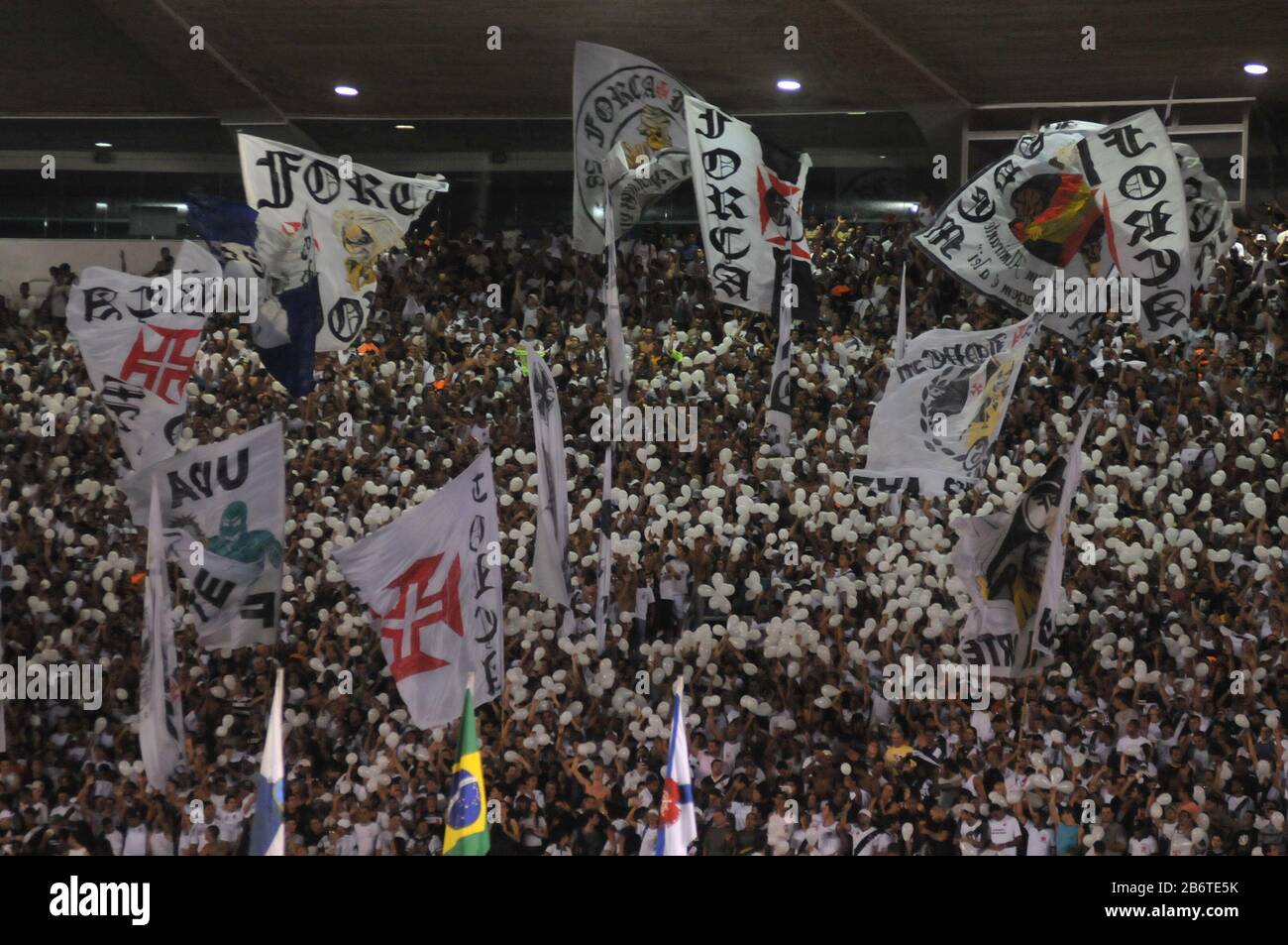 Rio de Janeiro - Brazil, March 9, 2020. fans of the teams from Brazil ...