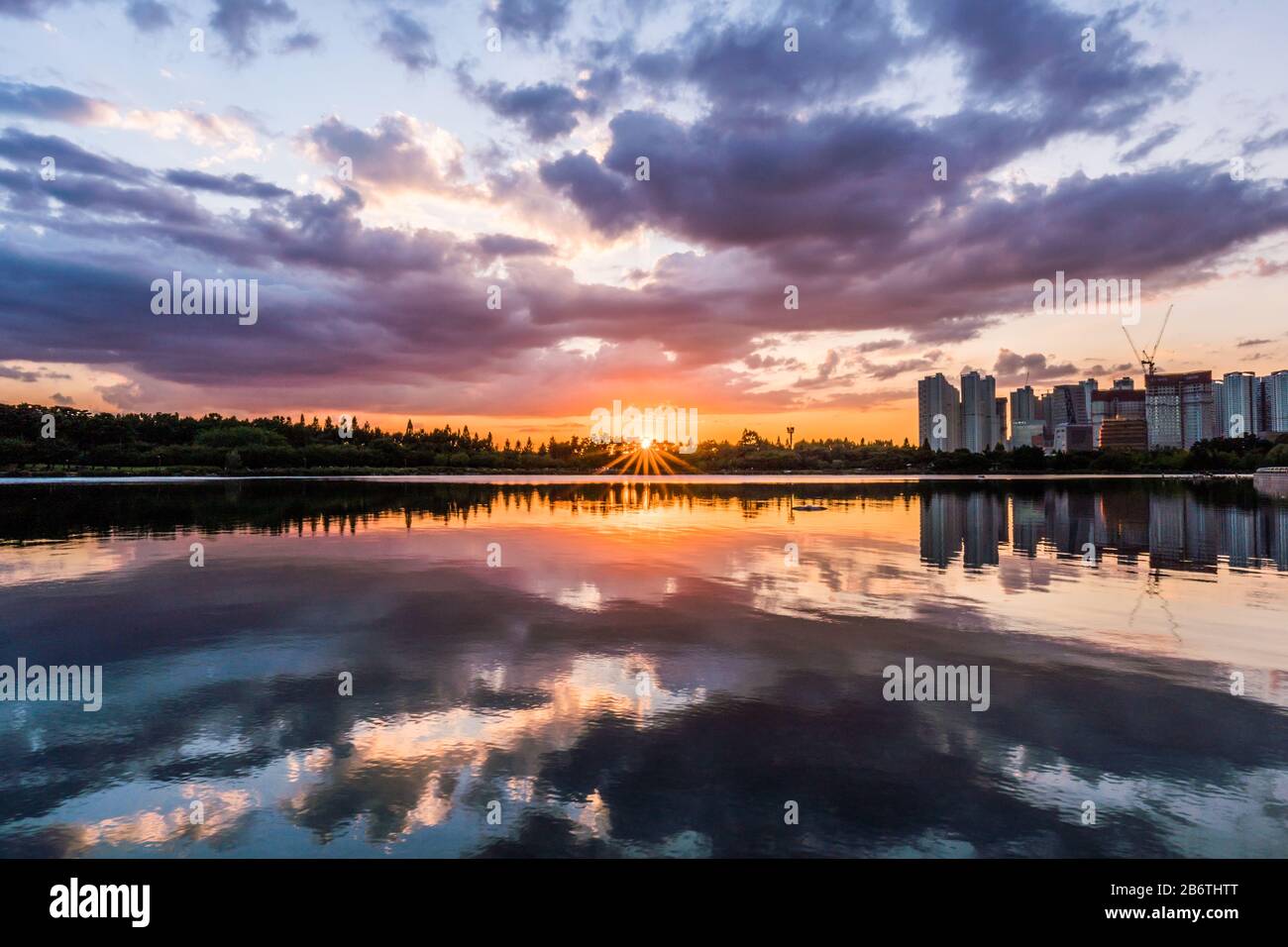 Ilsan Lake Park sunset Stock Photo - Alamy