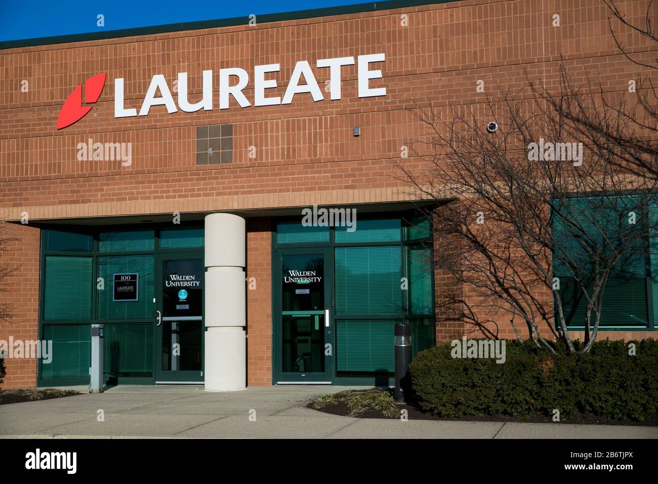Laureate education hi-res stock photography and images - Alamy