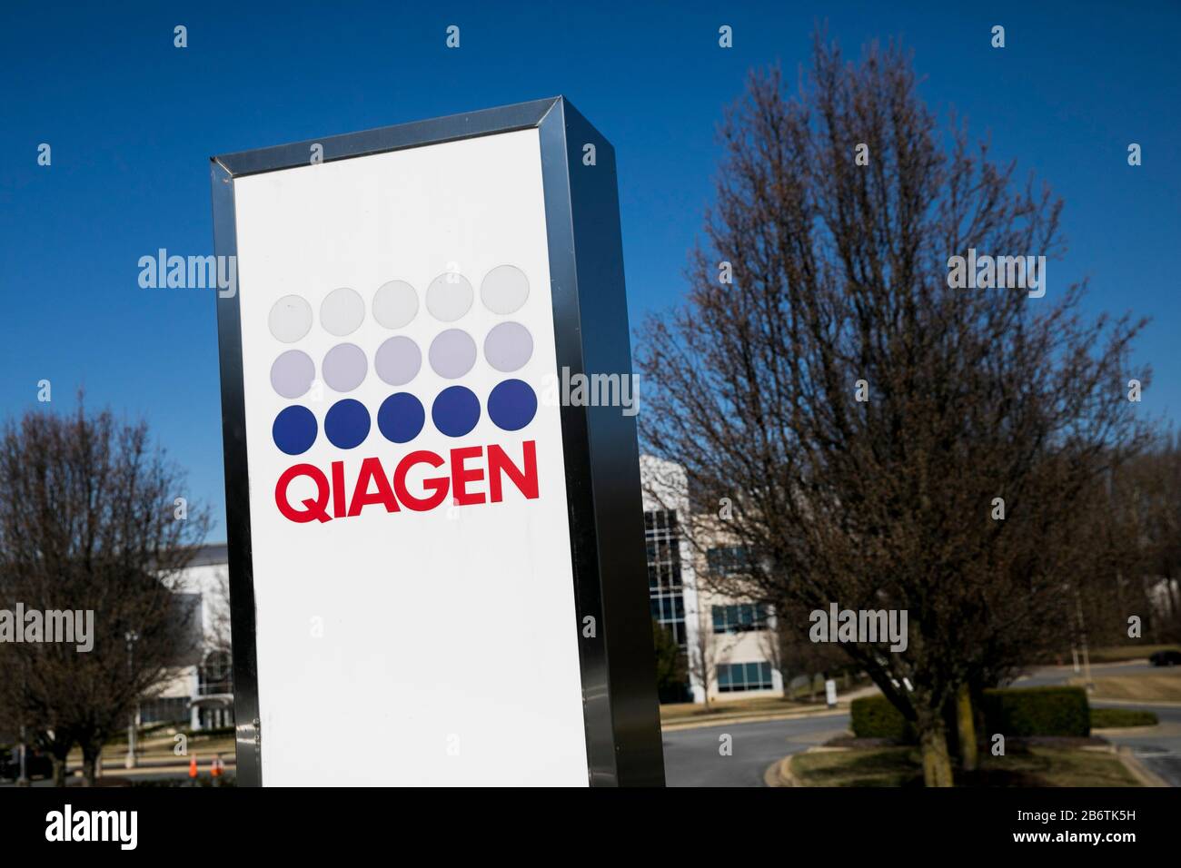 Qiagen logo hi-res stock photography and images - Alamy