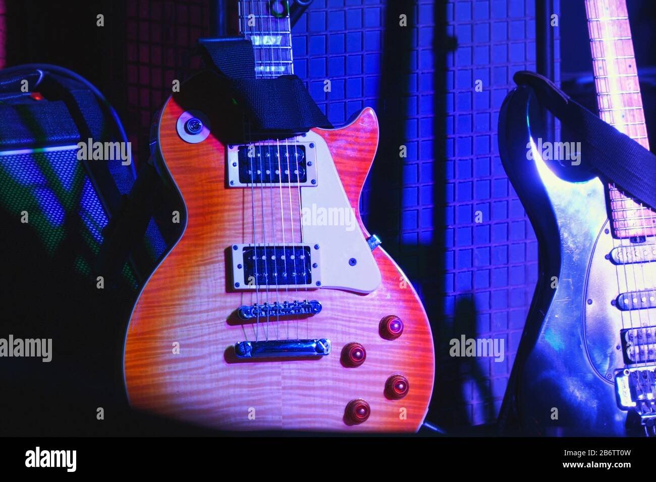 Guitars on stands hi-res stock photography and images - Alamy