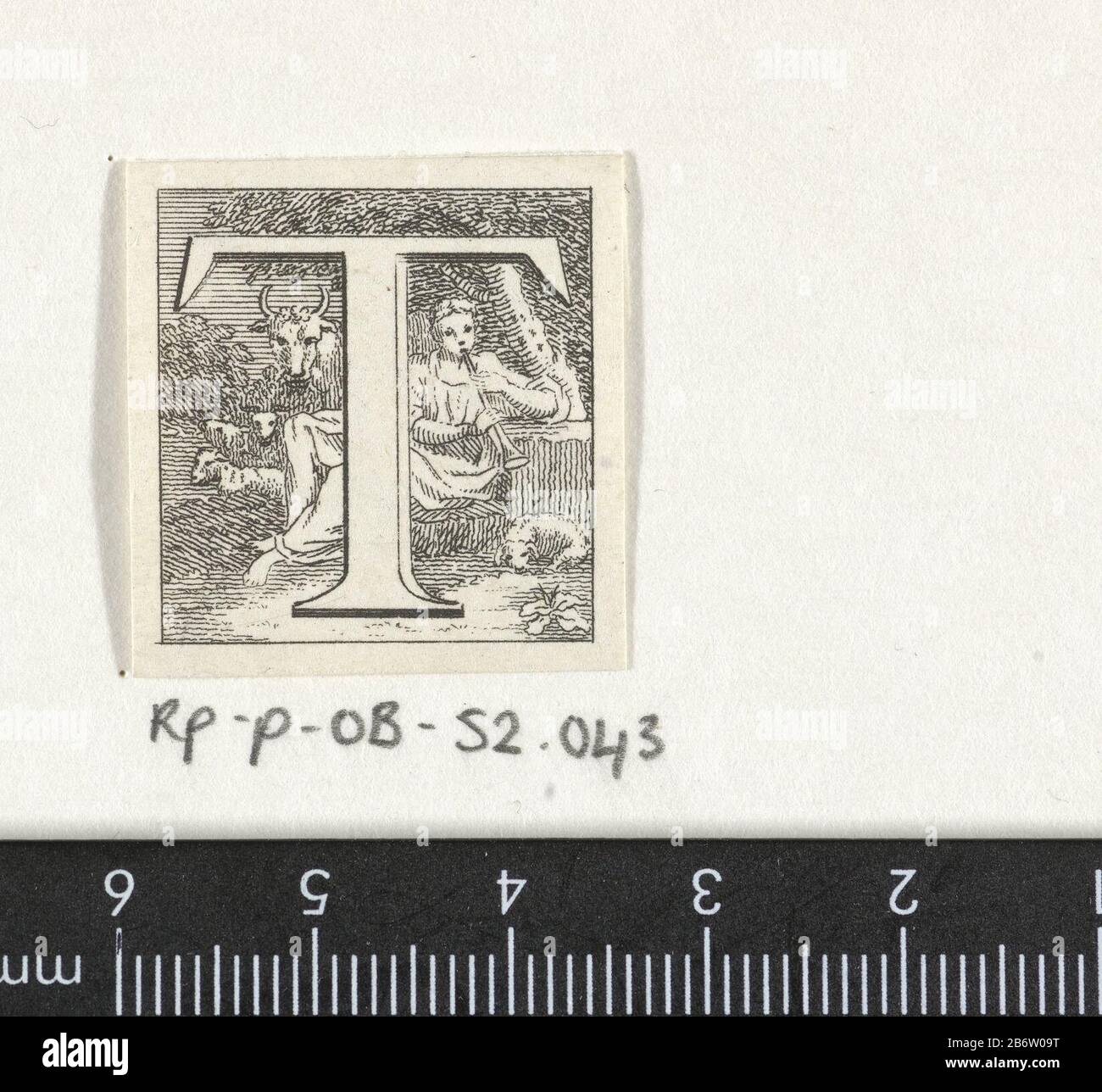 Hoofdletter T met beeltenis van een herder Case T depicting a flute ...