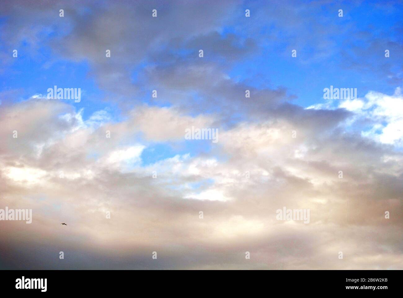 Cloudy midday hi-res stock photography and images - Alamy