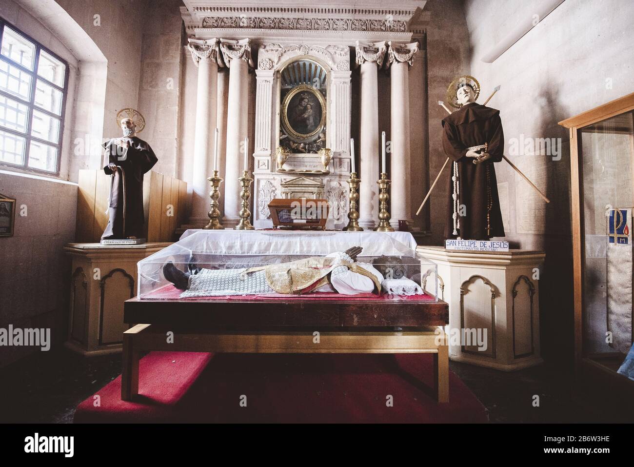 Black death church hi-res stock photography and images - Alamy