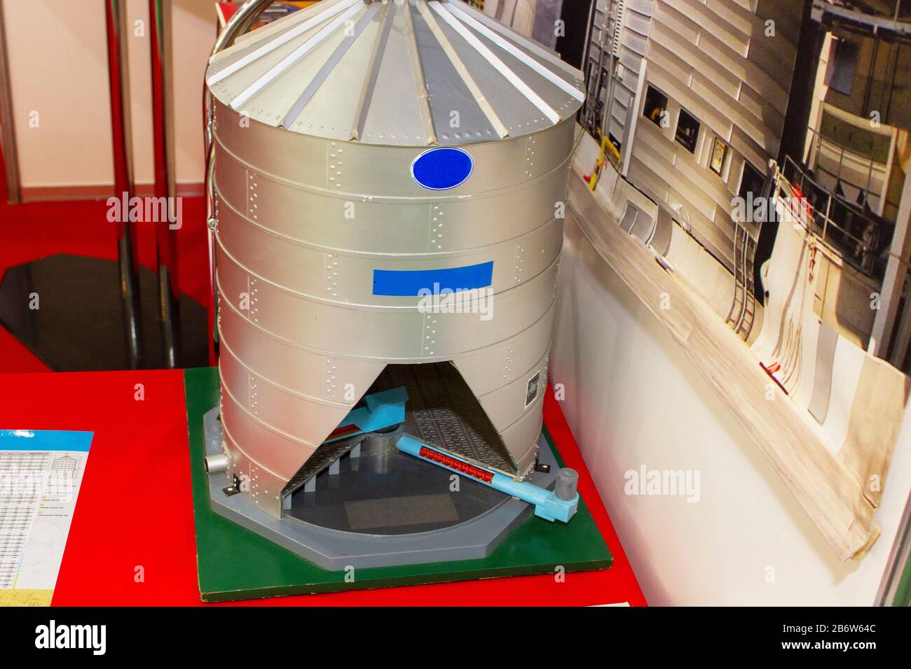 The granary model printed on the 3D printer. Warehouse for storing ...