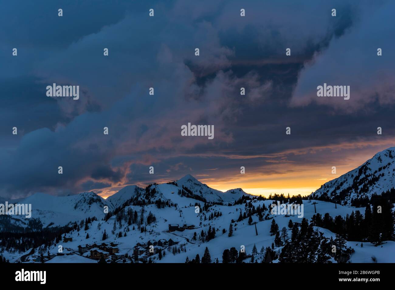 Monte flu bahn hi-res stock photography and images - Alamy