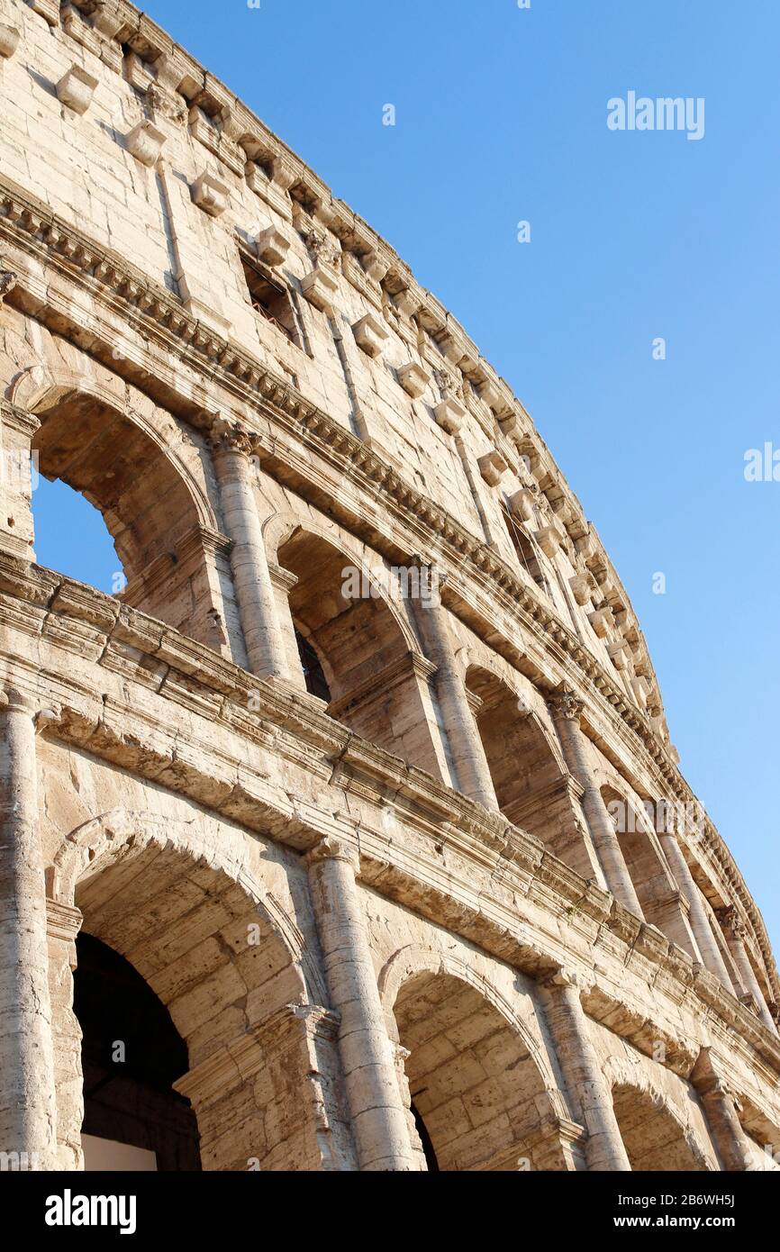 Facade of the colosseum hi-res stock photography and images - Alamy