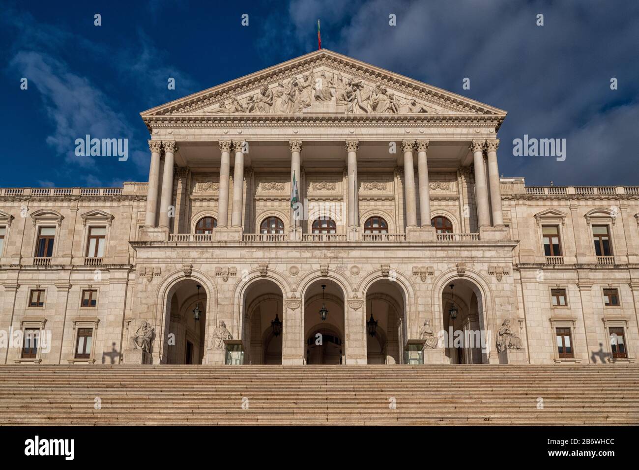 Vintage portuguese building hi-res stock photography and images - Alamy