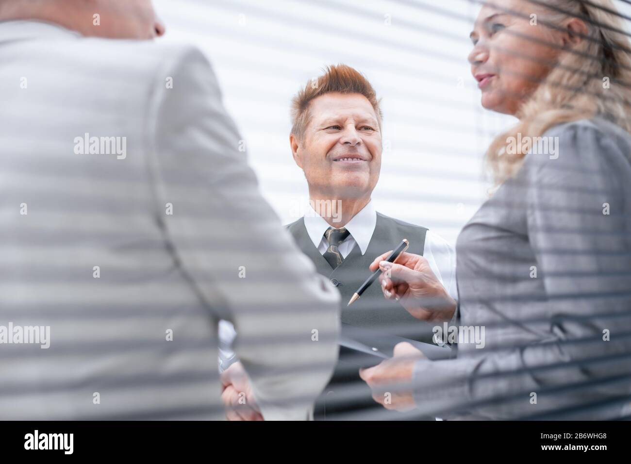 Close up senior businessman talking hi-res stock photography and images ...