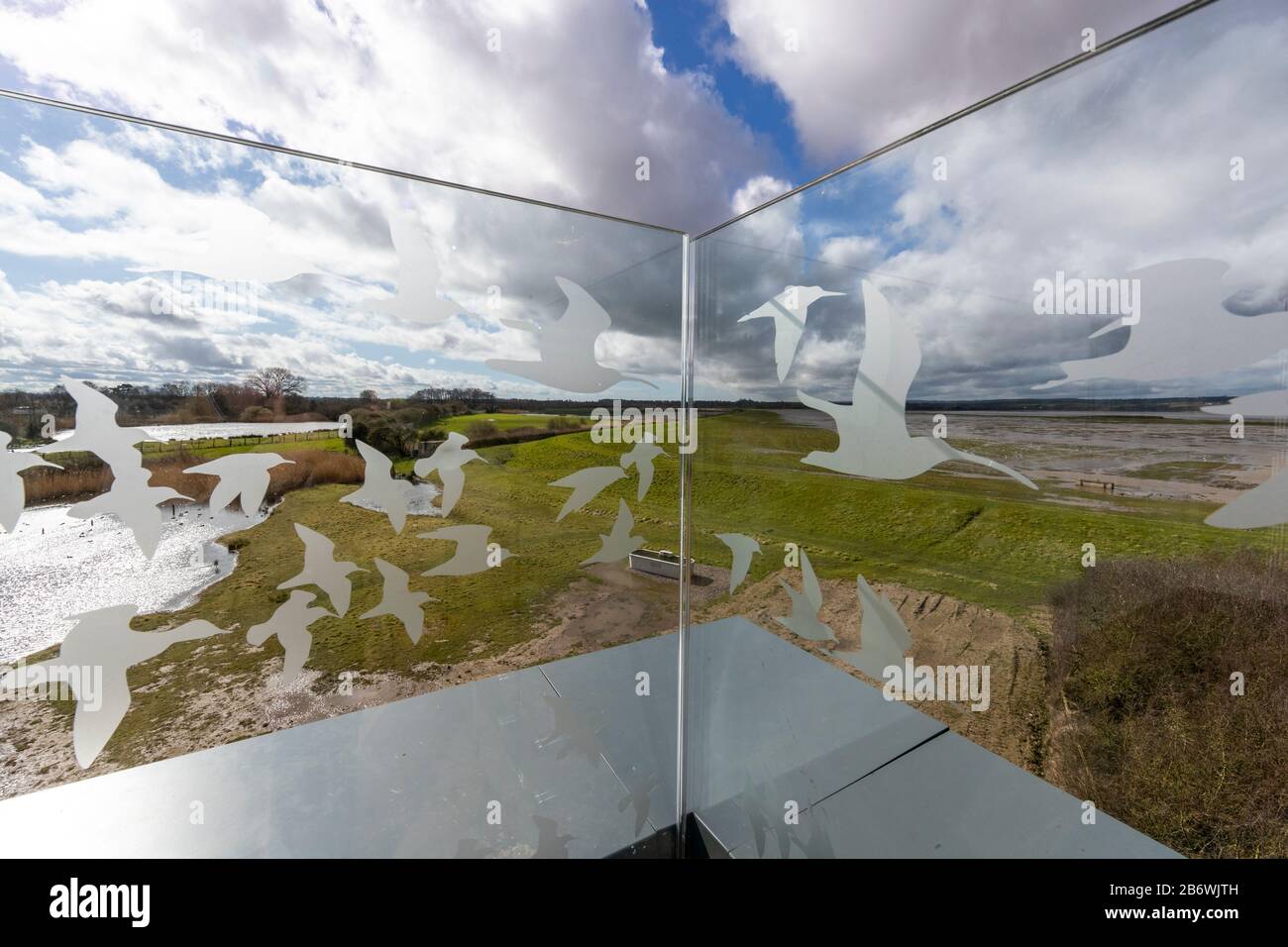 Estuary tower hide slimbridge hi-res stock photography and images - Alamy
