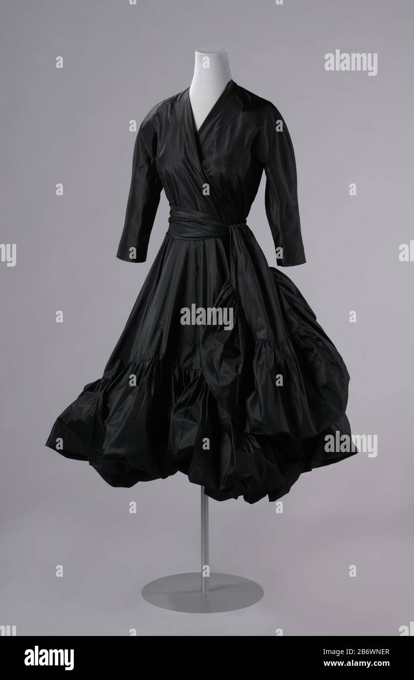 Cristóbal balenciaga hi-res stock photography and images - Alamy