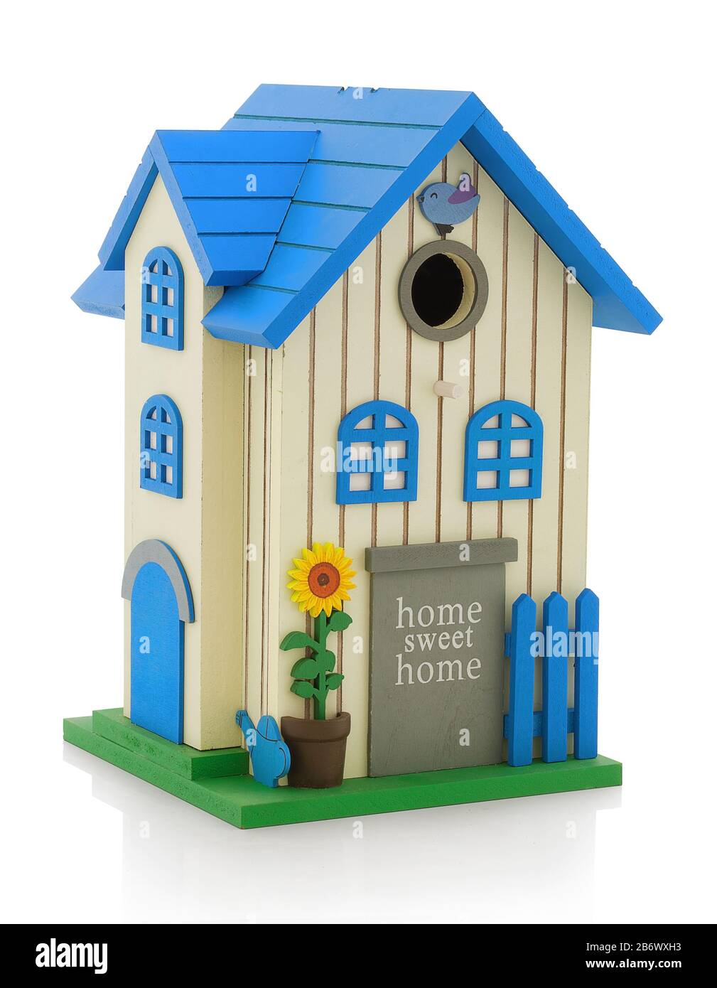 Handmade wooden bird feeder Cut Out Stock Images & Pictures - Alamy