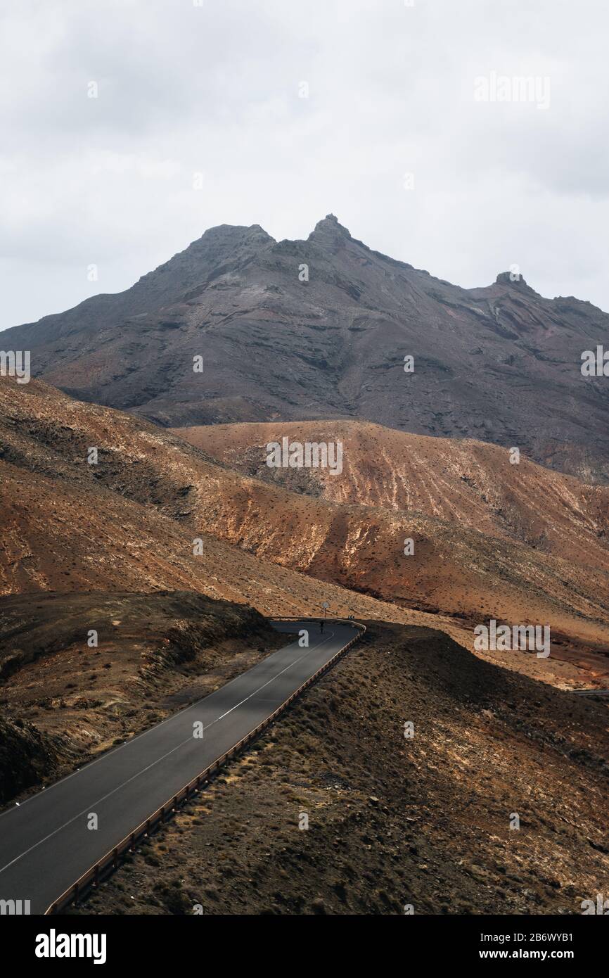 Desertic area hi-res stock photography and images - Alamy