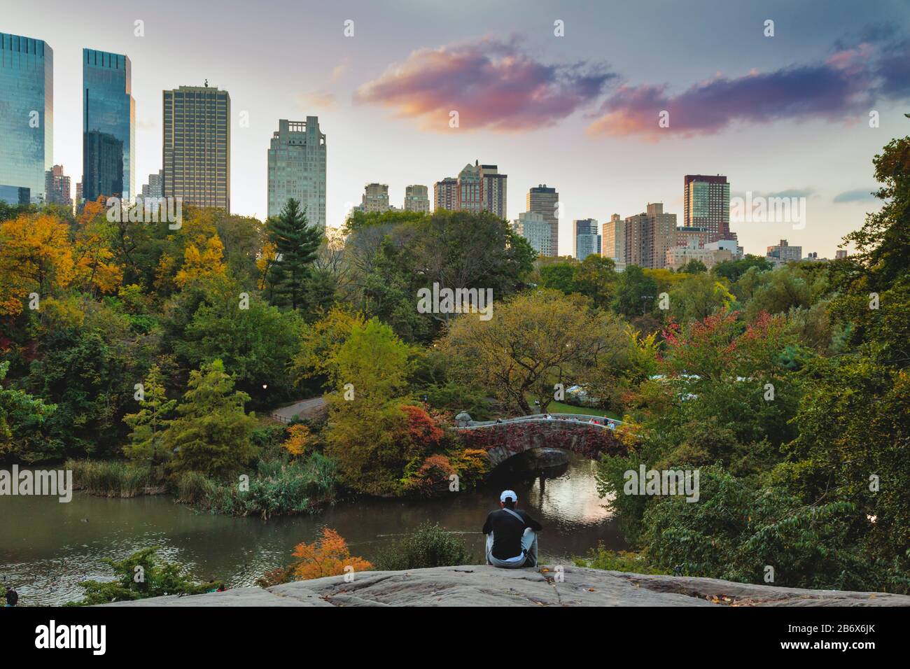 Central green space hi-res stock photography and images - Alamy