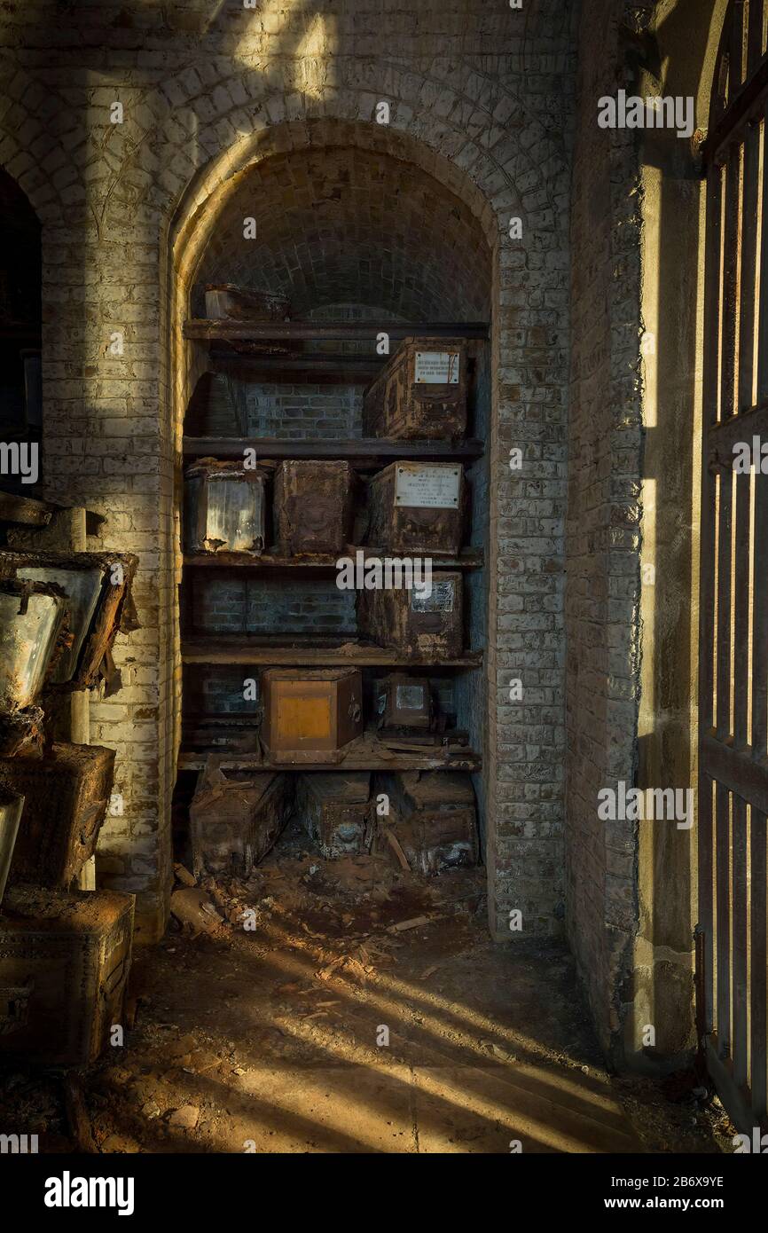 Victorian london underground hi-res stock photography and images - Alamy