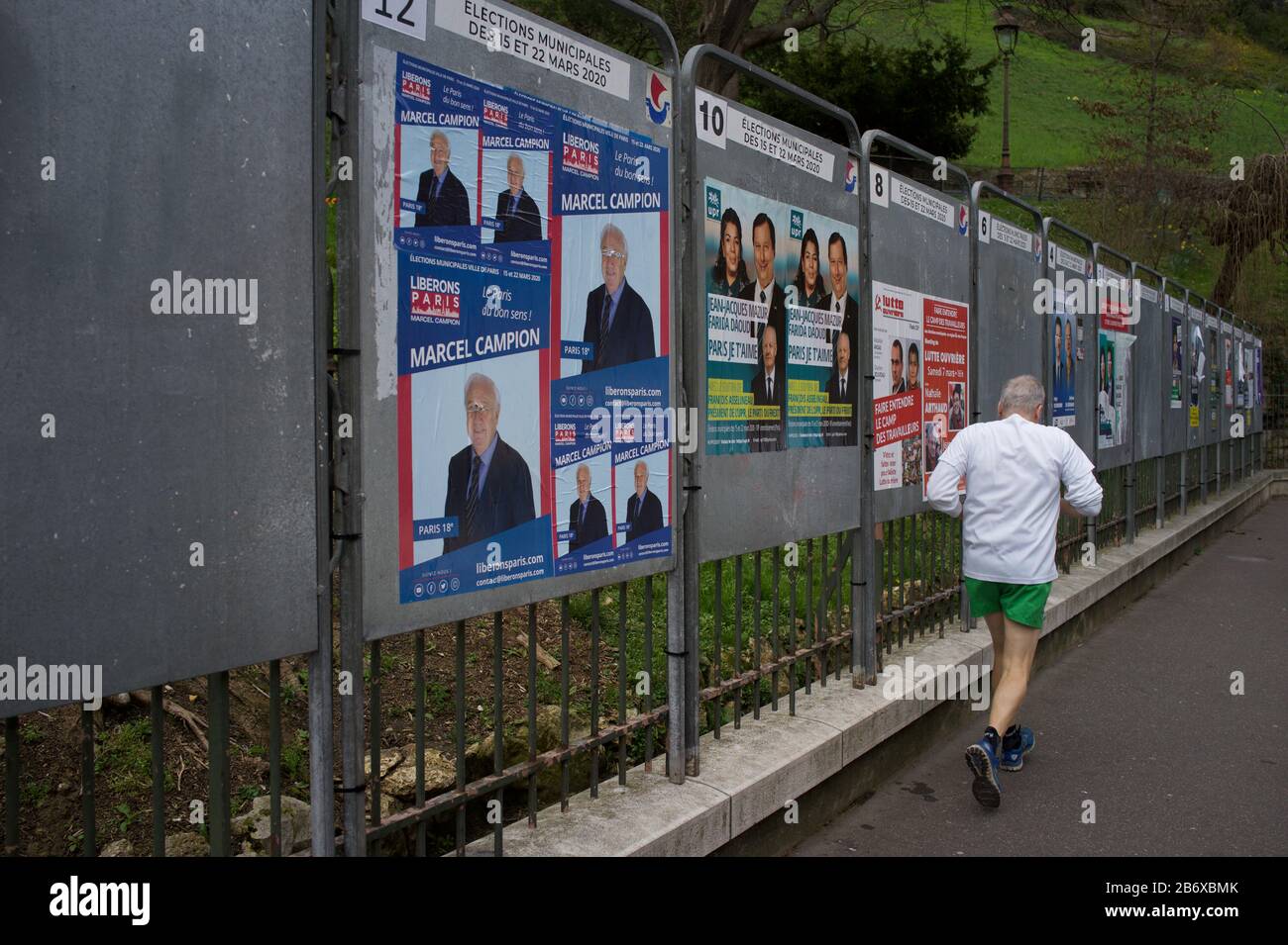 Display panels hi-res stock photography and images - Alamy