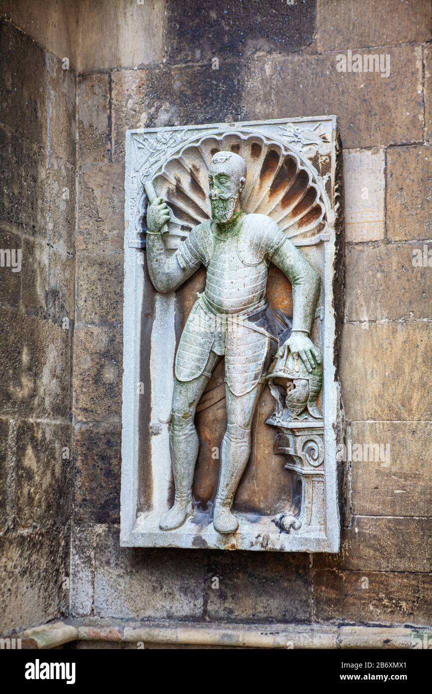 Carved figures in marble hi-res stock photography and images - Alamy