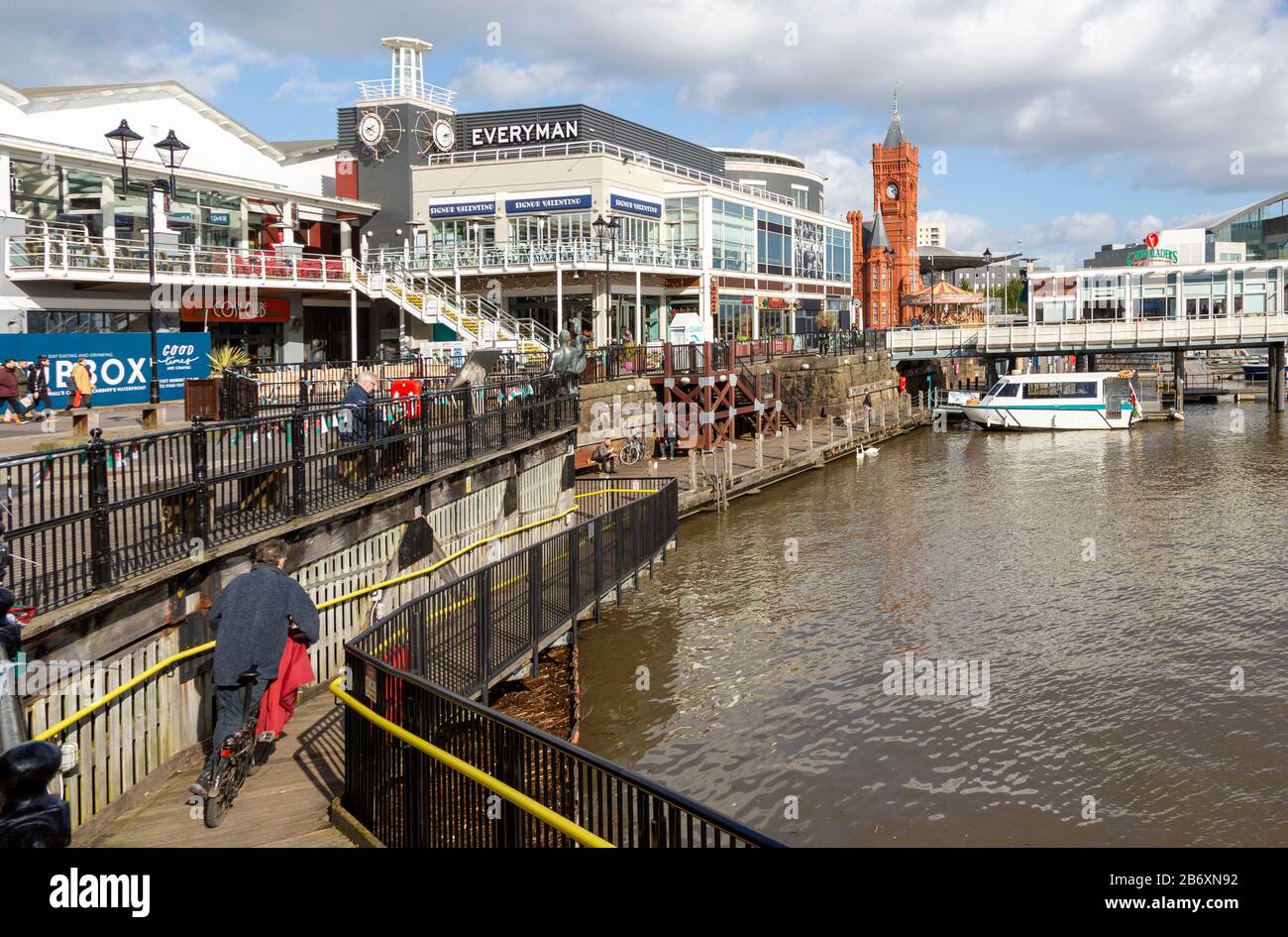 Leisure buildings and restaurants Cardiff Bay redevelopment at Mermaid ...