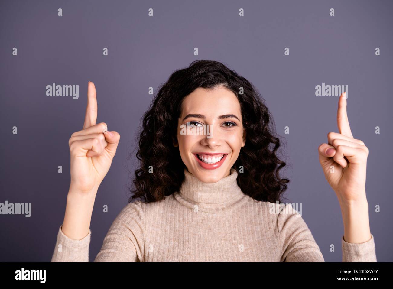 Close-up portrait of her she nice attractive lovely charming cute ...