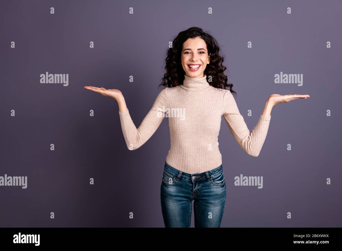 Portrait of her she nice-looking attractive lovely charming cute ...