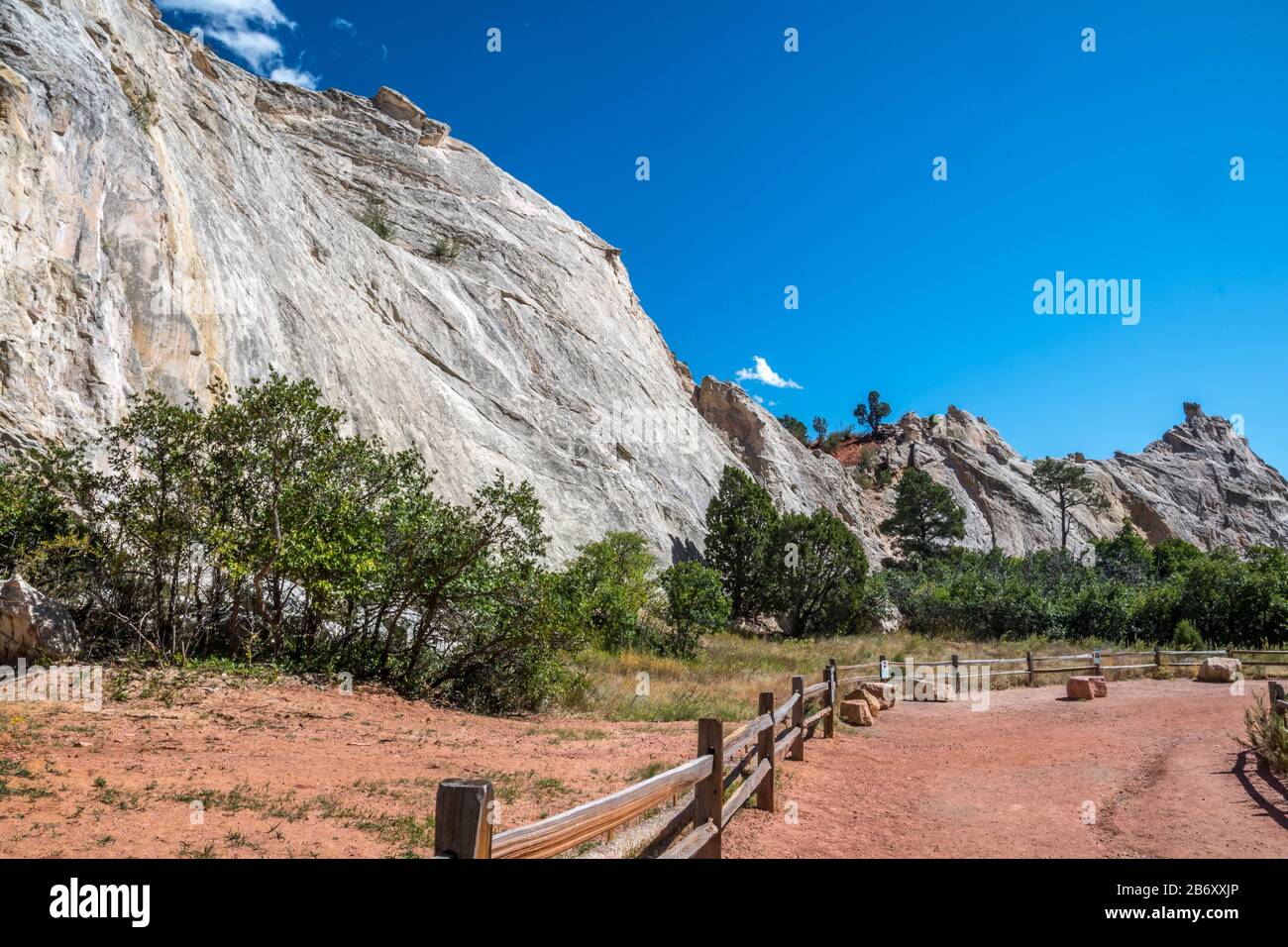 Gorgeous red rock formations hi-res stock photography and images - Alamy