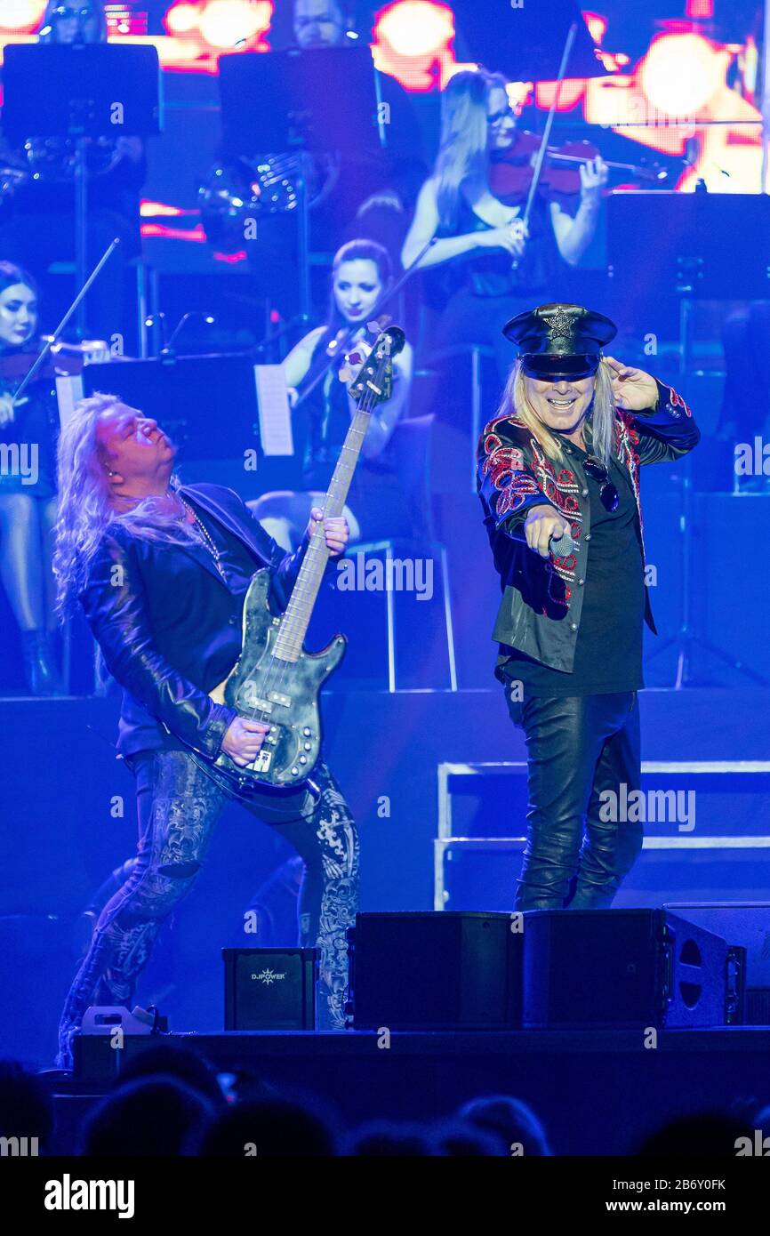 Mat sinner band hi-res stock photography and images - Alamy