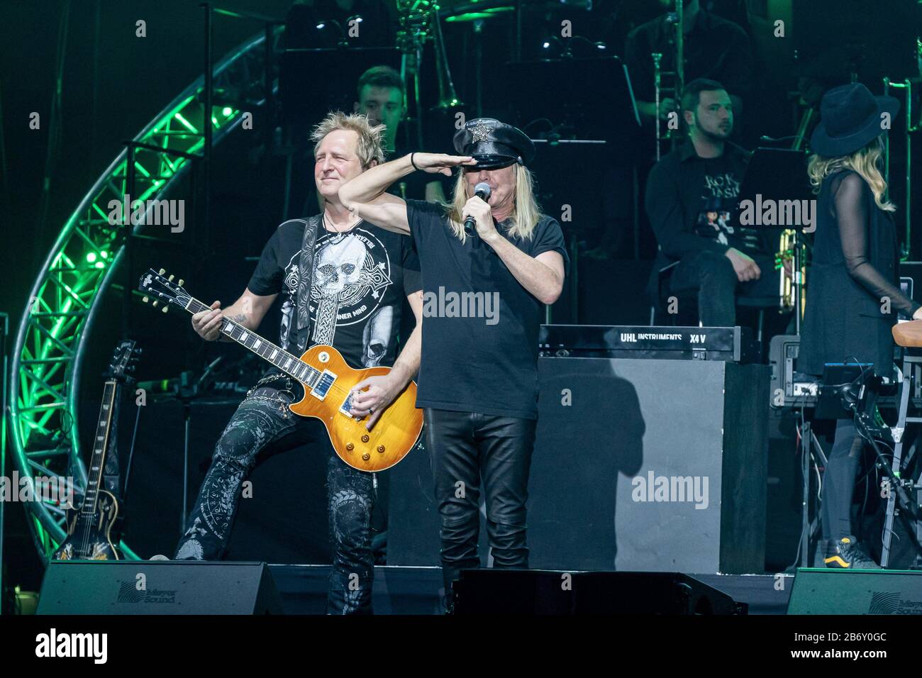 10.03.2020, Robin Zander from the US rock band Cheap Trick live on ...