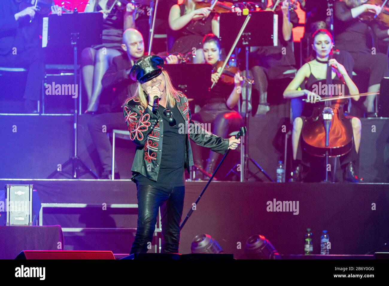 Cheap trick band hi-res stock photography and images - Alamy