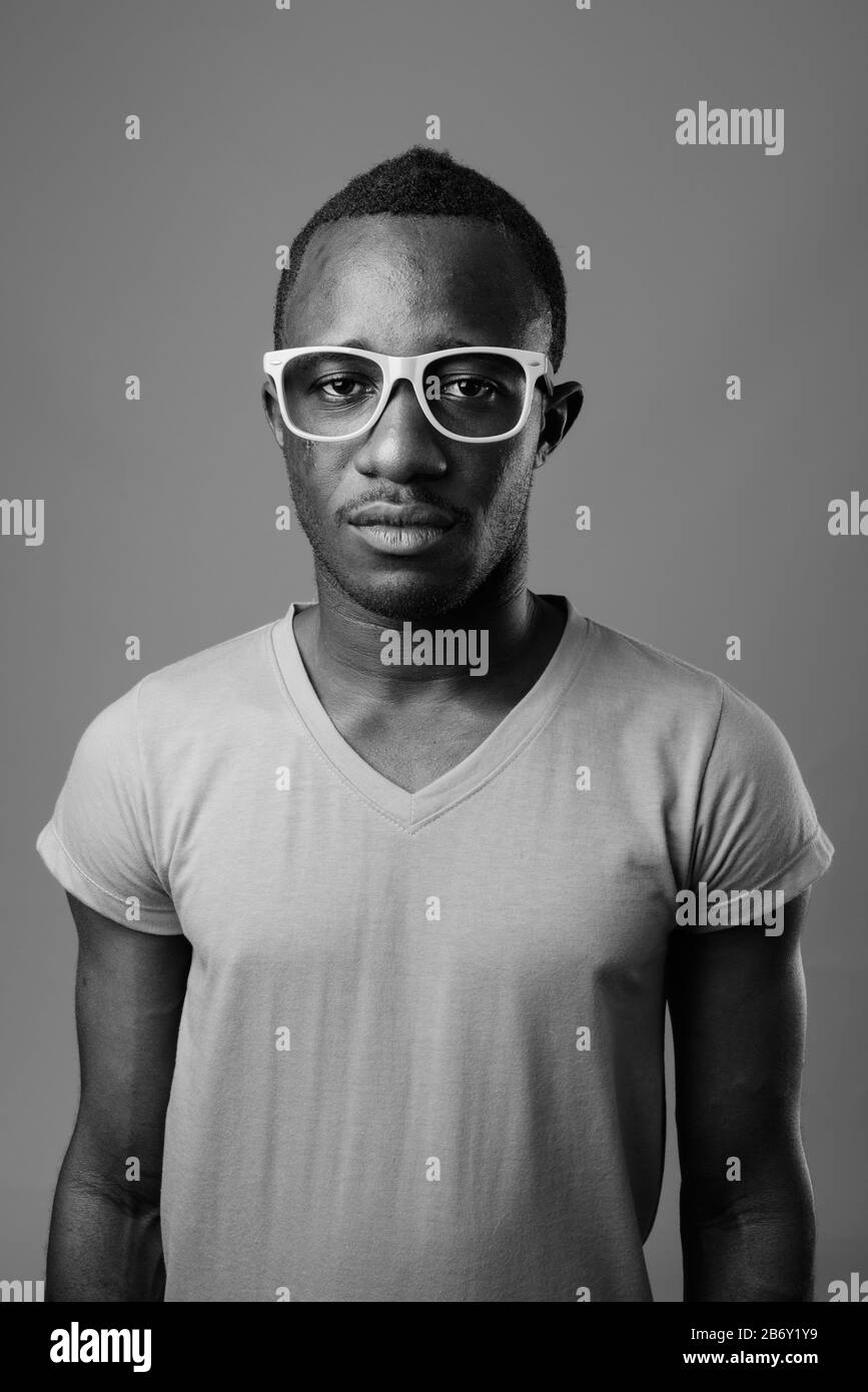 Portrait african man eyeglasses Black and White Stock Photos & Images ...