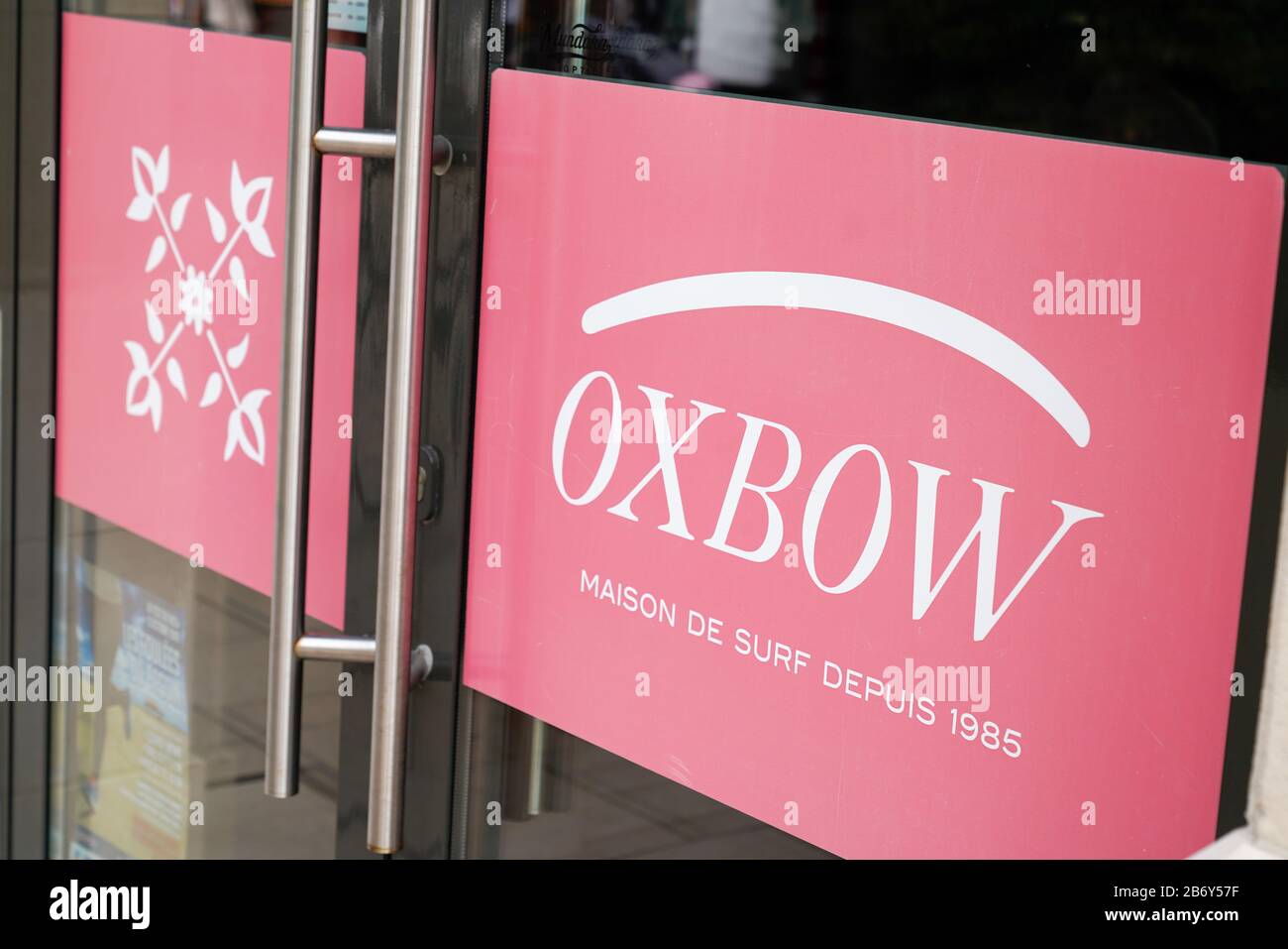 Oxbow logo hi-res stock photography and images - Alamy