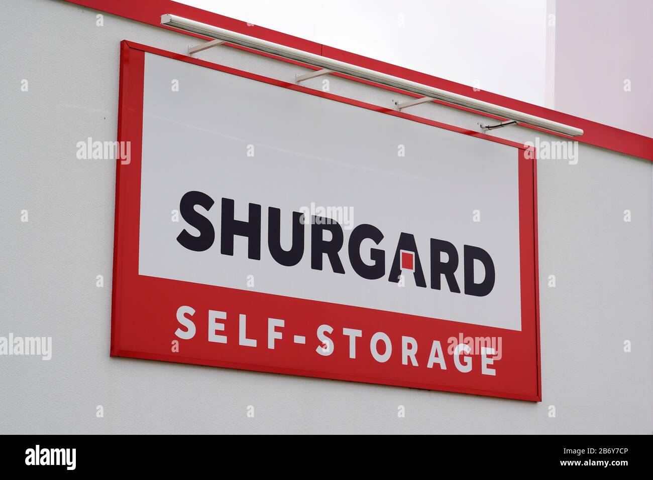 Self storage advertising hi-res stock photography and images - Alamy