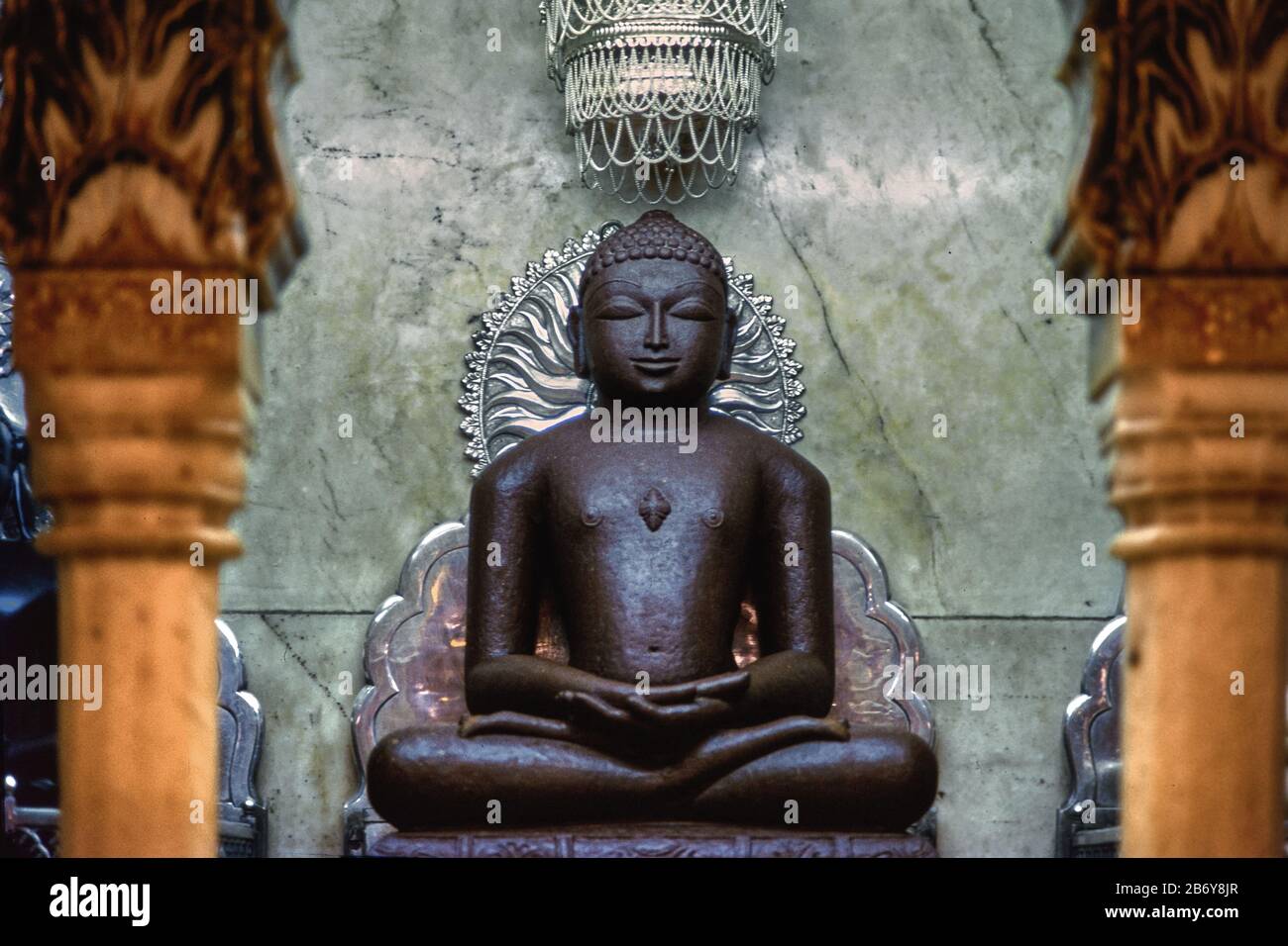 Lord mahavir hi-res stock photography and images - Alamy
