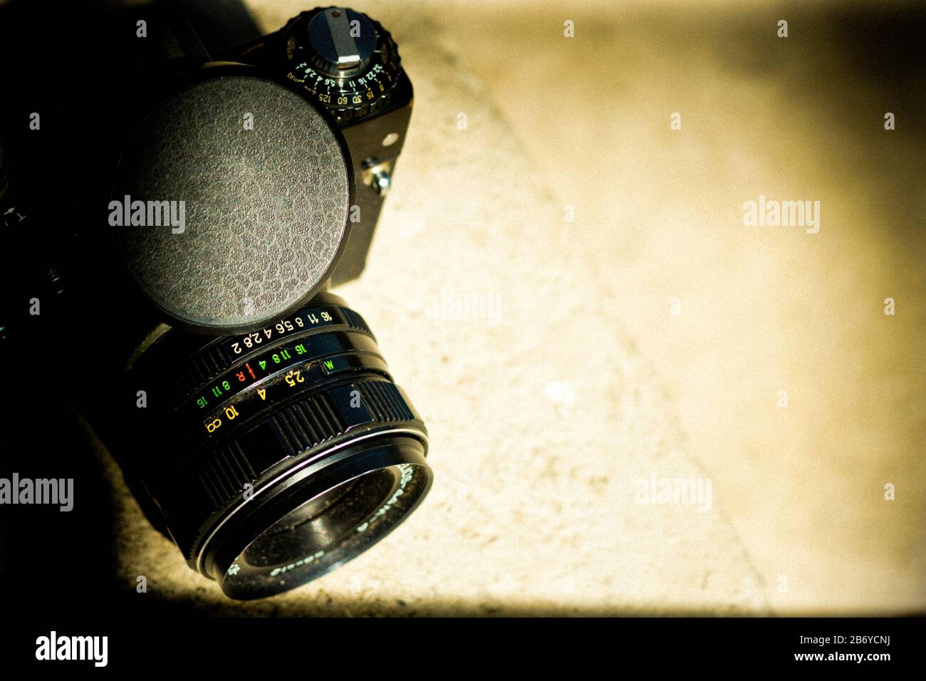 Film camera lens hi-res stock photography and images - Alamy