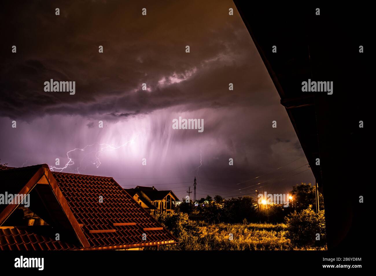Lightning over a roof hi-res stock photography and images - Alamy