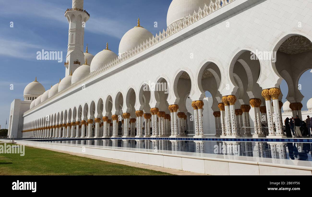 Sheikh Zayed Grand Mosque Stock Photo - Alamy