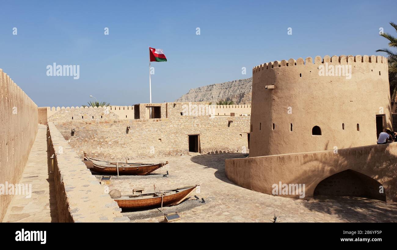 Strait of hormuz hi-res stock photography and images - Alamy