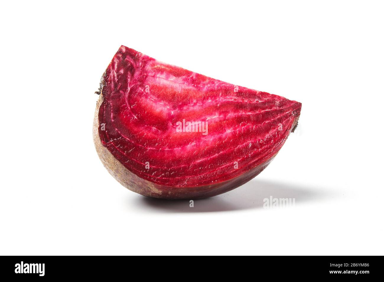 Slice of beetroot isolated on white Stock Photo - Alamy