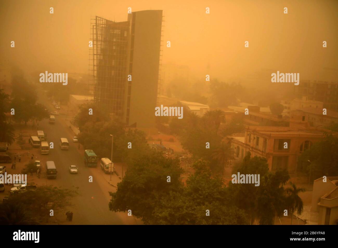 Heavy dust storm hi-res stock photography and images - Alamy