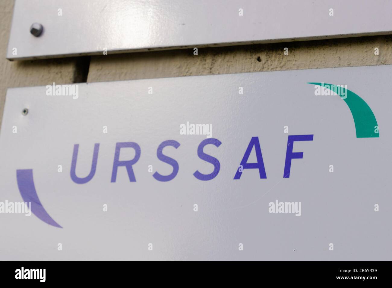 Urssaf logo hi-res stock photography and images - Alamy