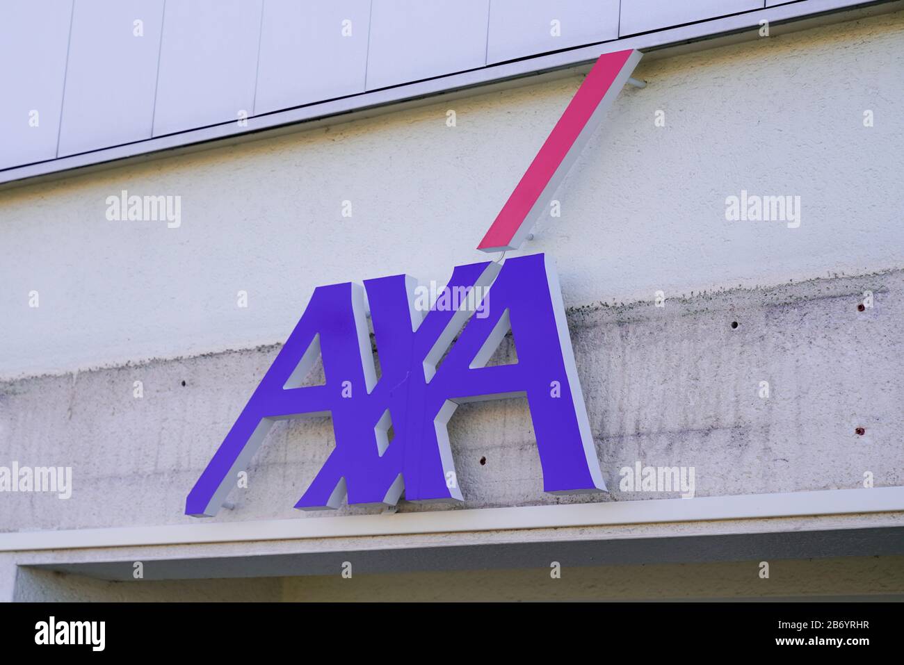 Axa symbol hi-res stock photography and images - Alamy