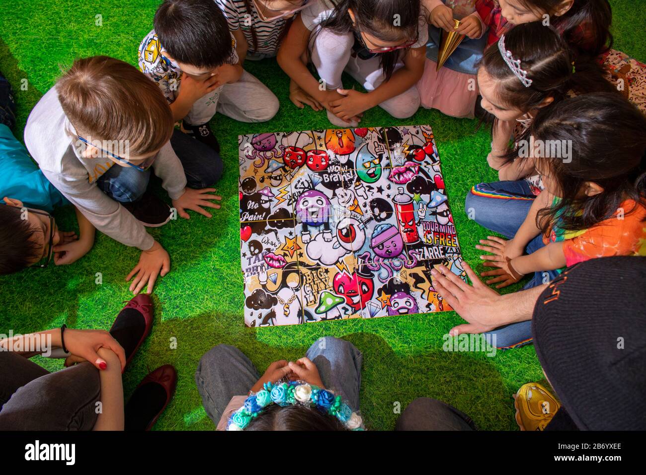 Children Sitting Circle High Resolution Stock Photography and Images ...