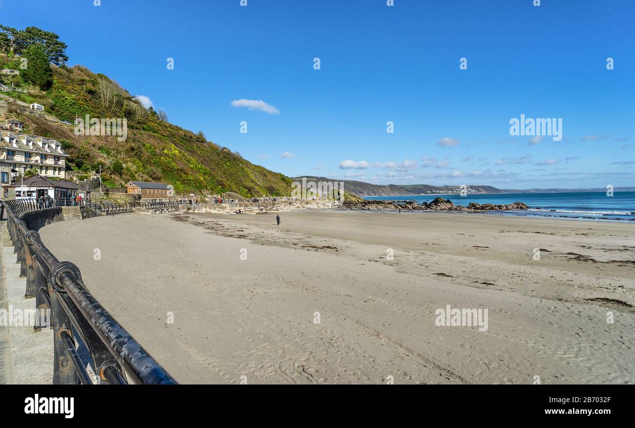 Looe beach in Cornwall Stock Photo - Alamy