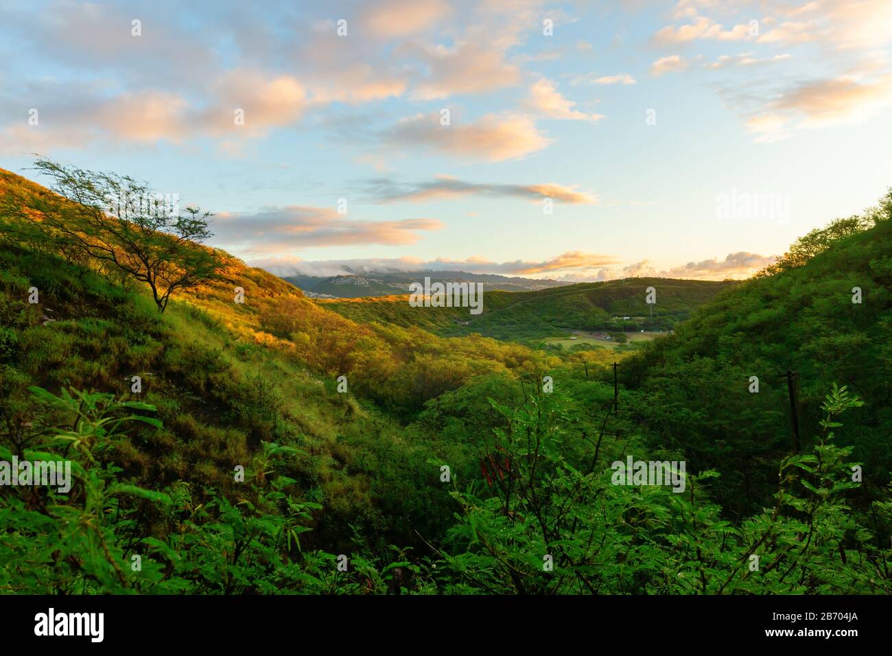 Aerial view diamond head crater High Resolution Stock Photography and ...