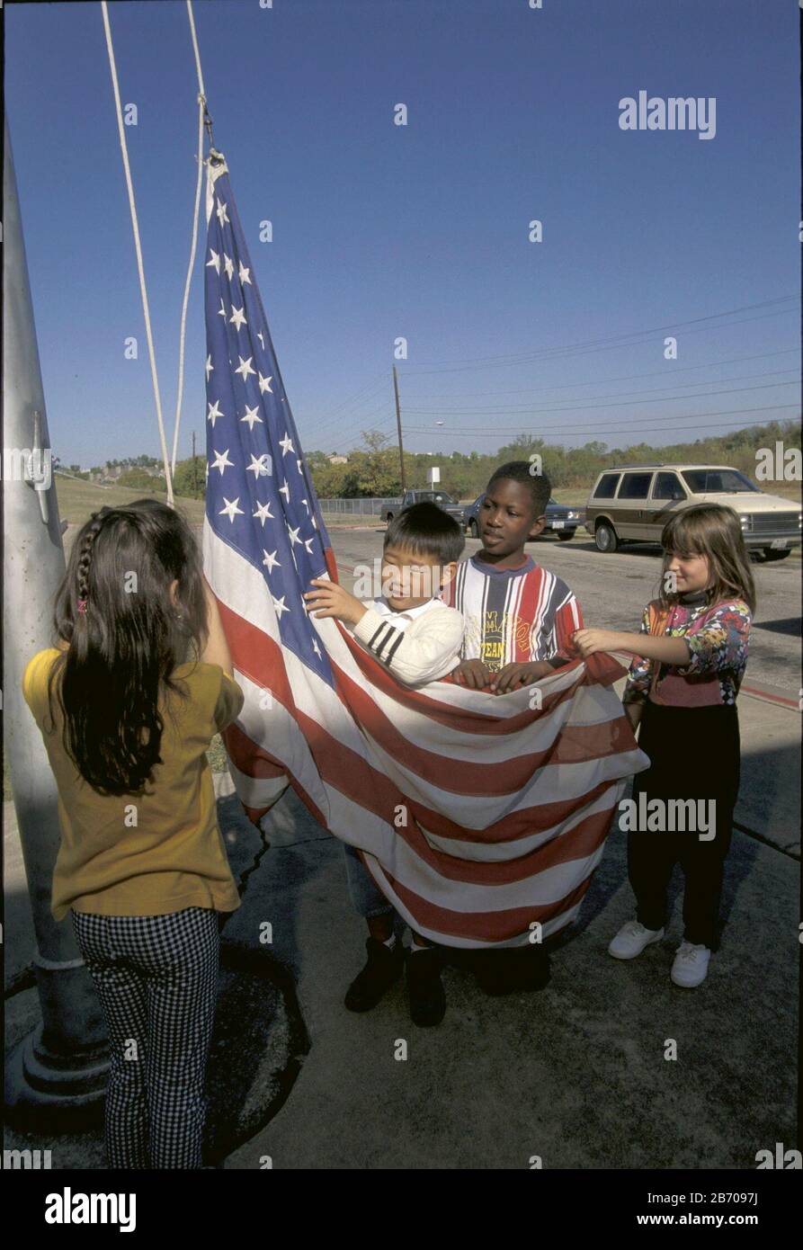 Elementary school texas flag hi-res stock photography and images - Alamy