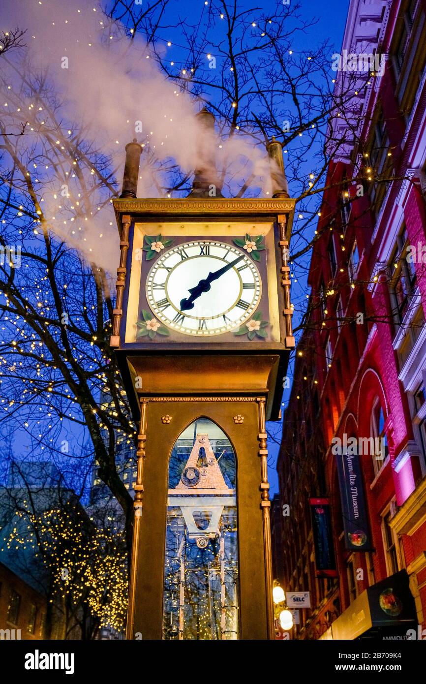 Gastown steam clock vancouver bc hi-res stock photography and images ...