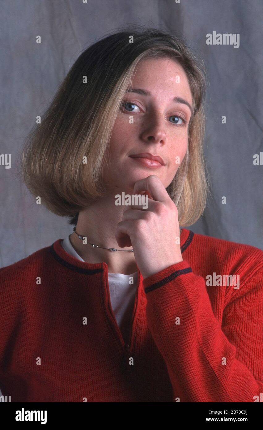 Skeptical facial expression hi-res stock photography and images - Alamy