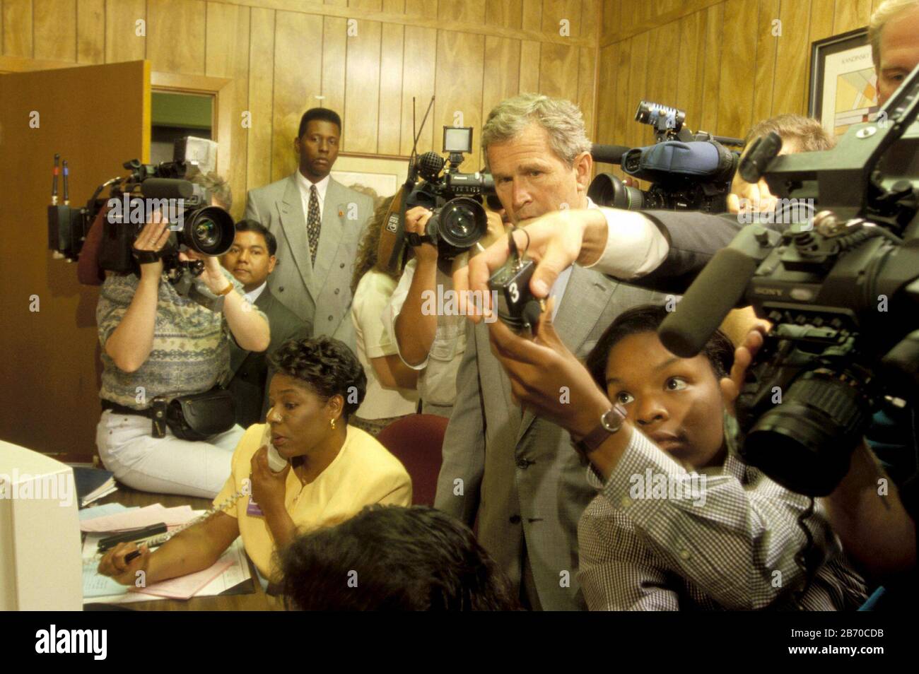 Announcing system hi-res stock photography and images - Alamy